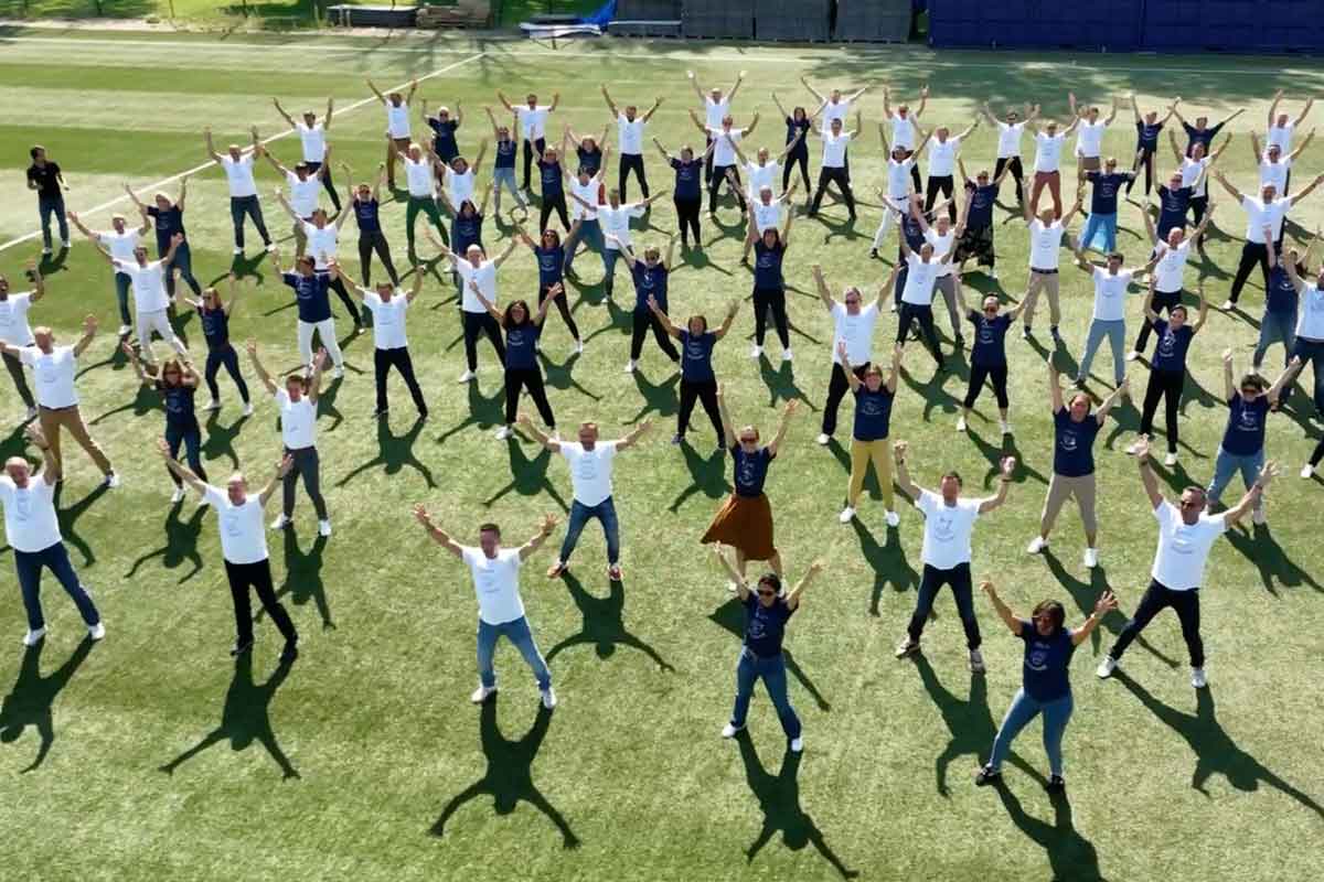 Team building flash mob - Créez en équipe une chorégraphie XXL